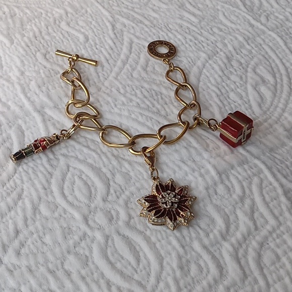Monet | Jewelry | Vintage Monet Toggle Charm Bracelet | Poshmark